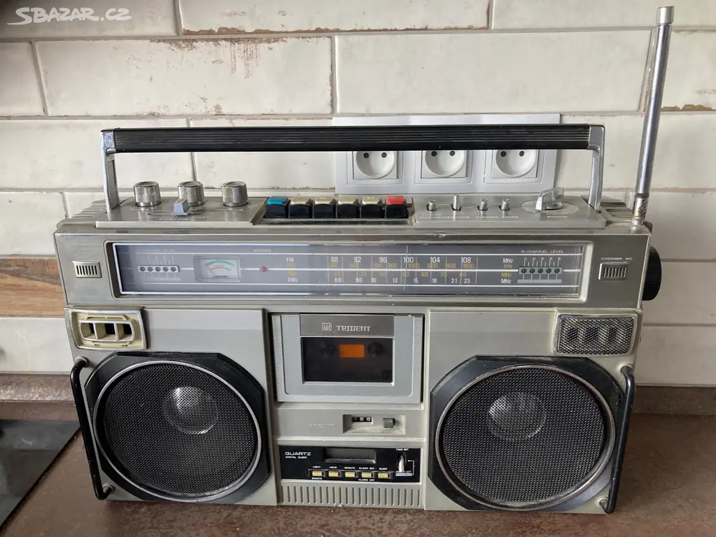 Retro boombox Trident CX-452, funkční rádio - Brno, Černá Pole - Bazar ...