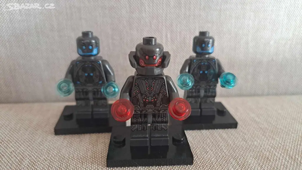 Lego Super Heroes sada Ultron army - Dolní Břežany - Bazar - Sbazar.cz