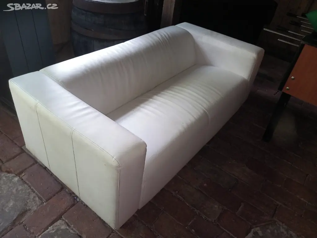 Sedacky IKEA klippan bila umela kuze, - Byšice - Bazar - Sbazar.cz