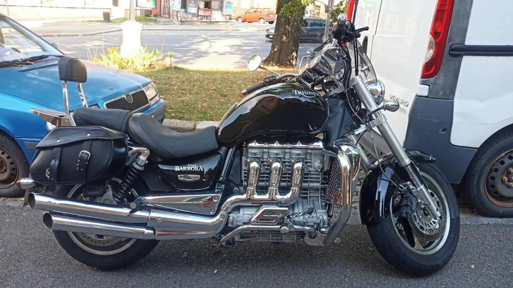 Triumph Rocket lll 2300cc; r.v. 2004; 53000Km; - Třebíč, Týn - Bazar ...