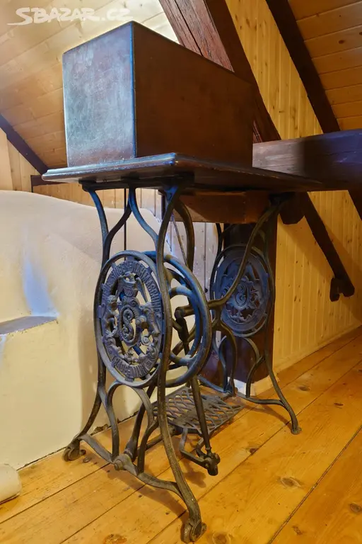 Starožitný Šicí stroj Singer - Benešov u Semil - Bazar - Sbazar.cz