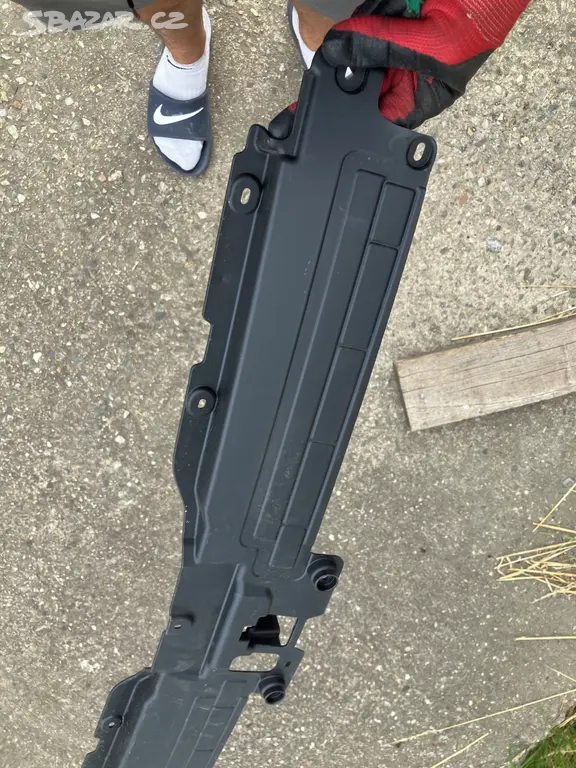 kryt horni masky skoda kodiaq lift - Beroun - Bazar - Sbazar.cz