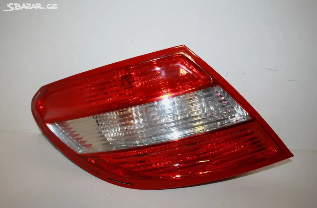Zadní světla Mercedes w204 Sedan - Kostelec nad Černými lesy - Bazar ...