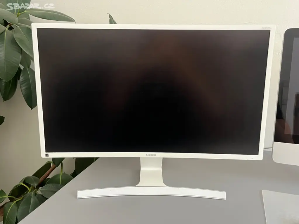 Monitor 27" SAMSUNG S27E591C Prohnutý - Praha, Karlín - Bazar - Sbazar.cz