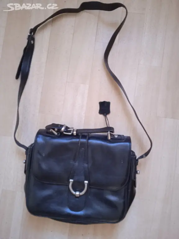 Kabelka černá zn. Kariva - Litomyšl, Litomyšl-Město - Bazar - Sbazar.cz