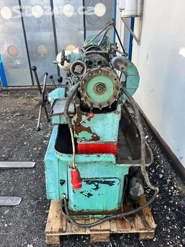 Revolverovy soustruh - Praha - Bazar - Sbazar.cz