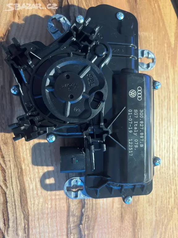 3G0827887B Motor zavírání zadních / 5-tých dveří - Brandýs nad Labem-Stará Boleslav, Brandýs nad ...