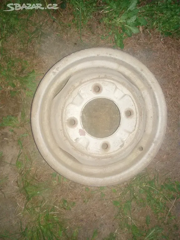 Trabant, disk kola - Hodonín - Bazar - Sbazar.cz