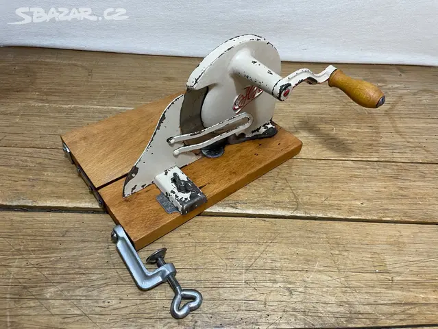 Kráječ na chleba. - Postřižín - Bazar - Sbazar.cz