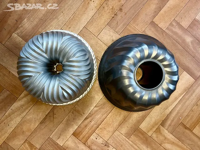 Forma na bábovku materiál kov a Alu slitina 2x - Plzeň - Bazar - Sbazar.cz