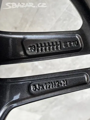 Zimní Cls53 alu Mercedes R19 5x112 8J Et10 8J ET33 - Praha, Michle - Bazar - Sbazar.cz