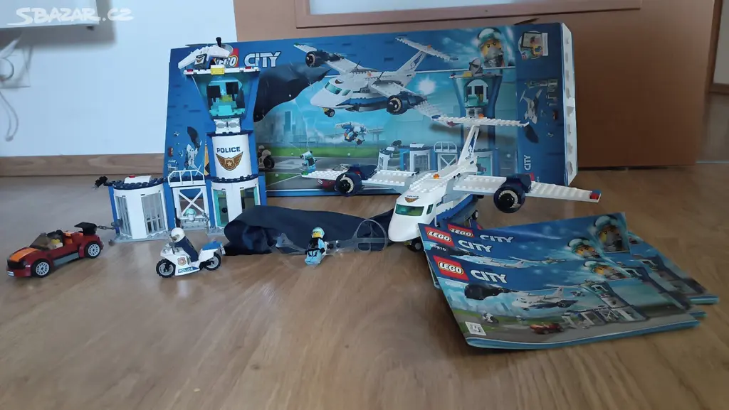 LEGO City 60210 Základna Letecké policie - Ostrava - Bazar - Sbazar.cz