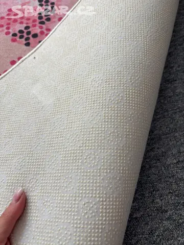 Kusový koberec Bonami 220x140 cm - Praha 4 - Bazar - Sbazar.cz