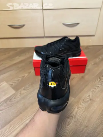 Nike Air Max Tn Plus Triple Black 46 - Praha - Bazar - Sbazar.cz