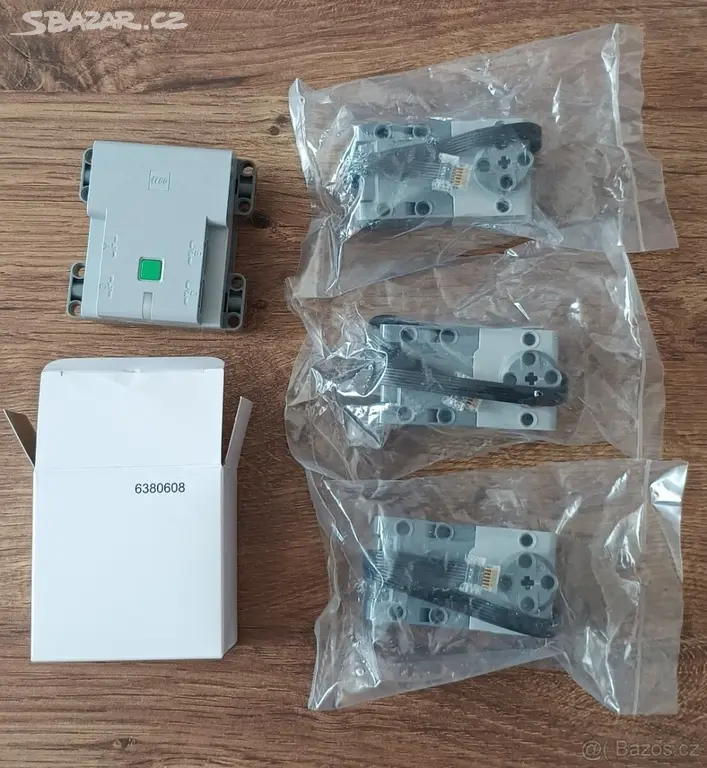 Lego díly Powered Up HUB 88012 + 3 motory 88017 - Liberec - Bazar ...