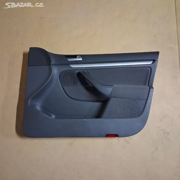 VW Golf 5 1K tapecirung čalounění dveře 1K4867012 - Panenské Břežany ...
