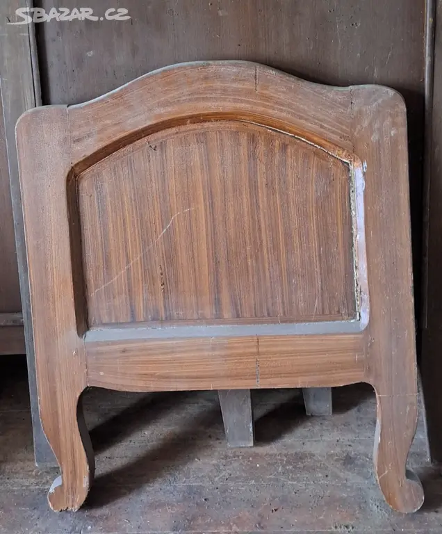 Samostatné staré dřevěné čelo postele - Mariánské Lázně - Bazar - Sbazar.cz