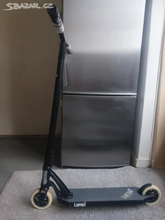 Koloběžka LIMIT PRO SCOOTER - Kroměříž - Bazar - Sbazar.cz