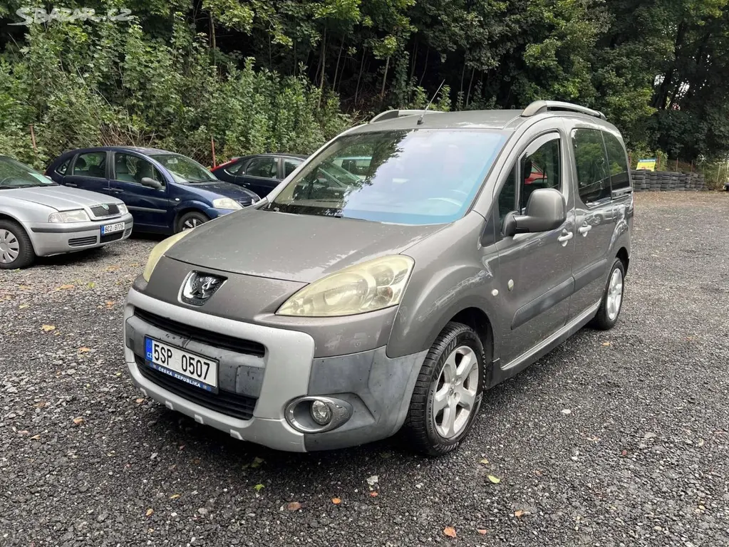 Peugeot Partner TeePee 1.6HDI 80KW tažné klima STK - Vlašim - Bazar ...