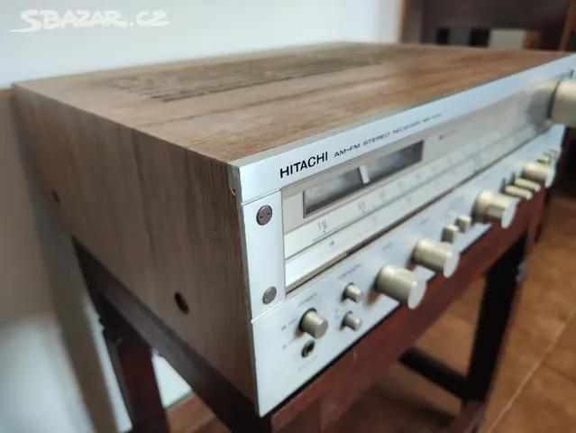 stereo receiver Hitachi SR 704 (1978) - Polanka nad Odrou - Bazar ...
