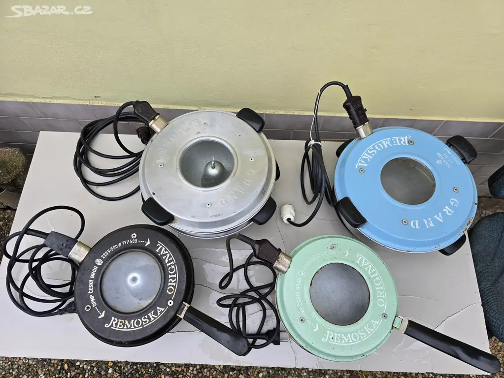 Retro Originál Remoska menší, - Jičín - Bazar - Sbazar.cz