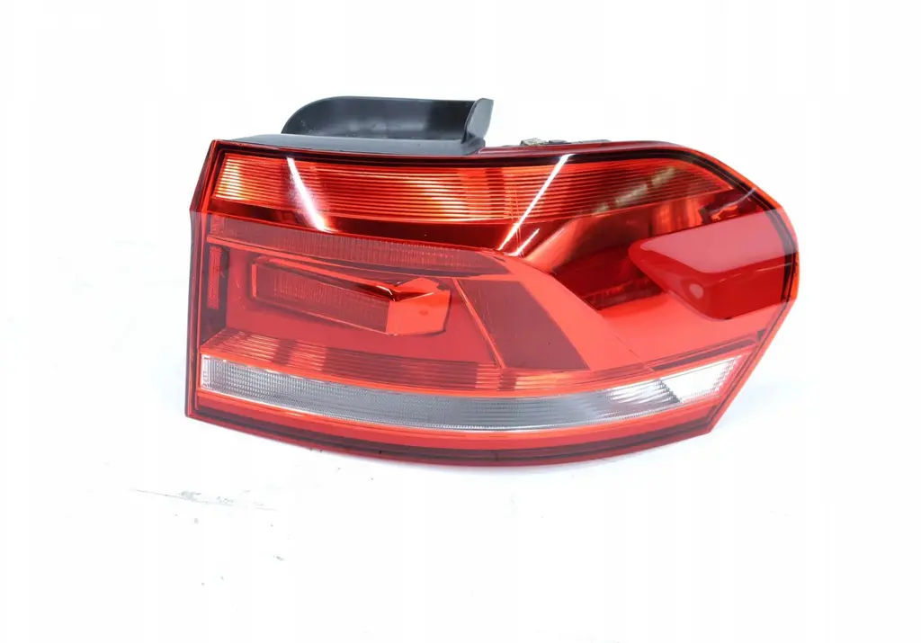 VW Touran 5TA pravé zadní světlo 5TA945096D - Litoměřice - Bazar ...