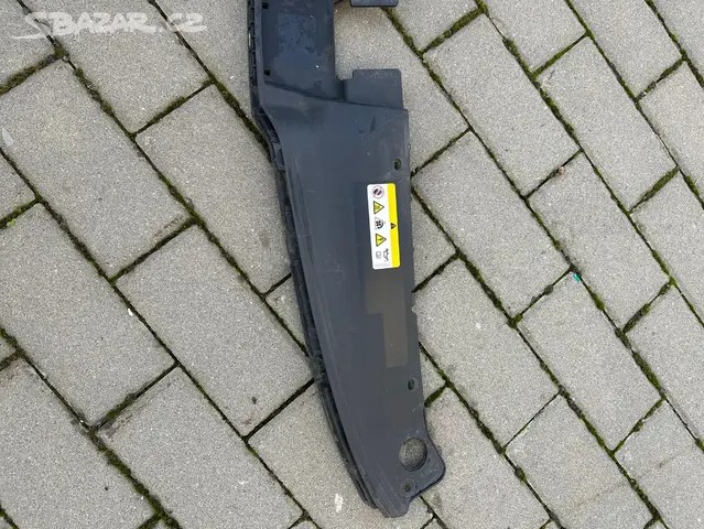 Nástavek masky chladiče Škoda Karoq - Olomouc - Bazar - Sbazar.cz