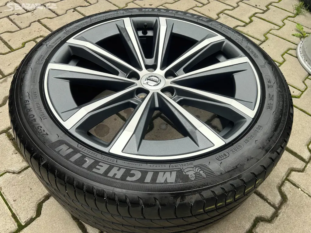 Volvo V90 II 19" Alu letní sada kol 255/40 R19 - Olomouc - Bazar ...