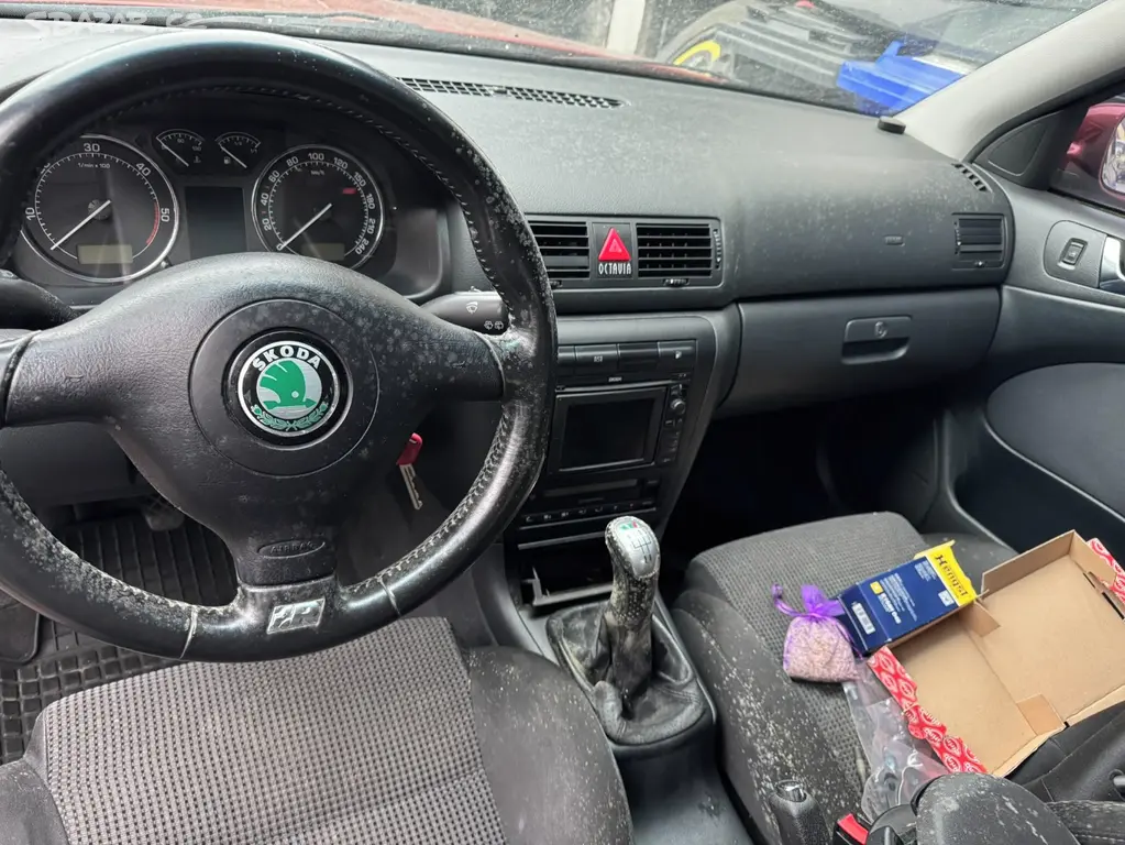 VW GOLF 4 SR32 GTI VOLANT KŮŽE TŘÍRAMENNÝ Orig - Praha, Zličín - Bazar ...