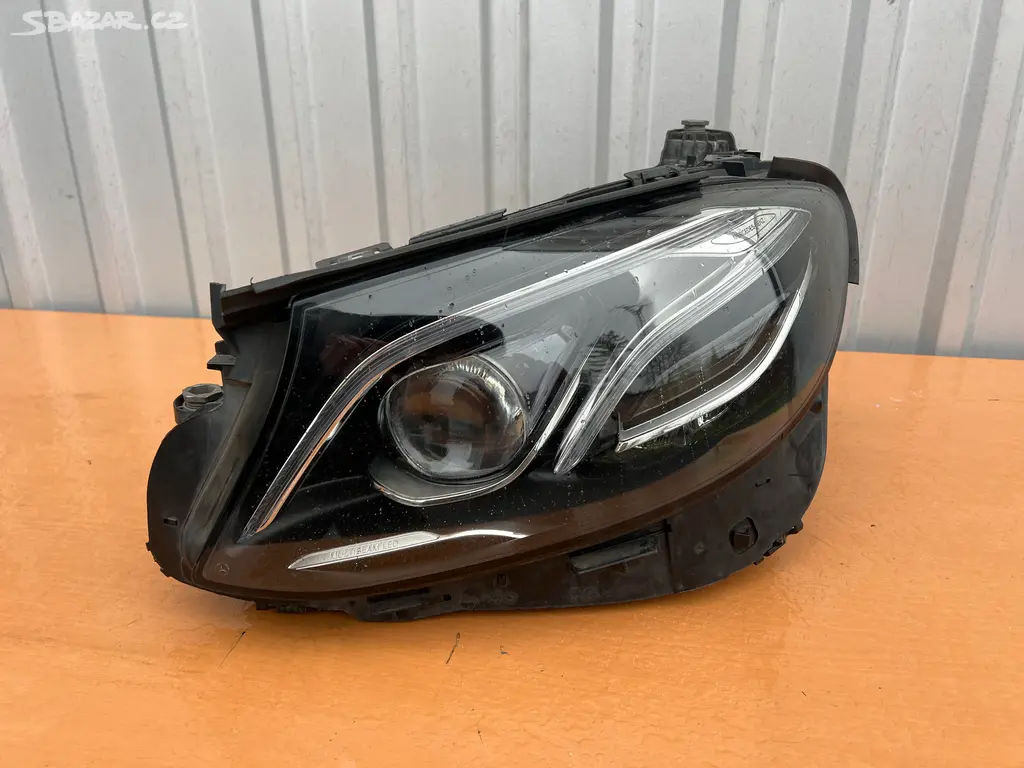 MB W213 levé přední světlo A213 906 7506 - Mratín - Bazar - Sbazar.cz
