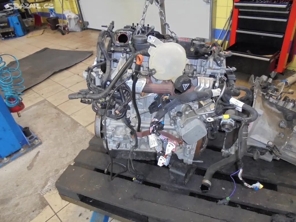 Motor 9H06 9HP 1,6 eHDI Citroen, Peugeot 74000 km - Chomutov - Bazar ...