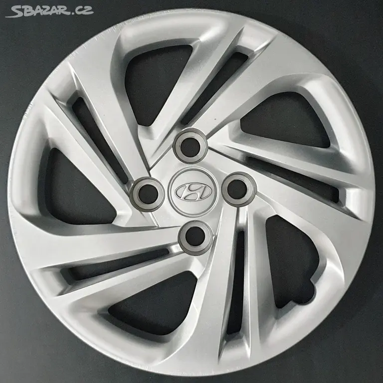 Poklice Hyundai 14" ORIGINÁLNÍ č. G29 - Praha, Kobylisy - Bazar - Sbazar.cz