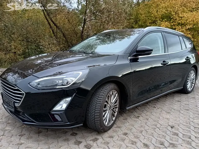 FOCUS 2.0 110kw TITANIUM 8AT LED ACC KESSY 2020 - Plzeň - Bazar - Sbazar.cz