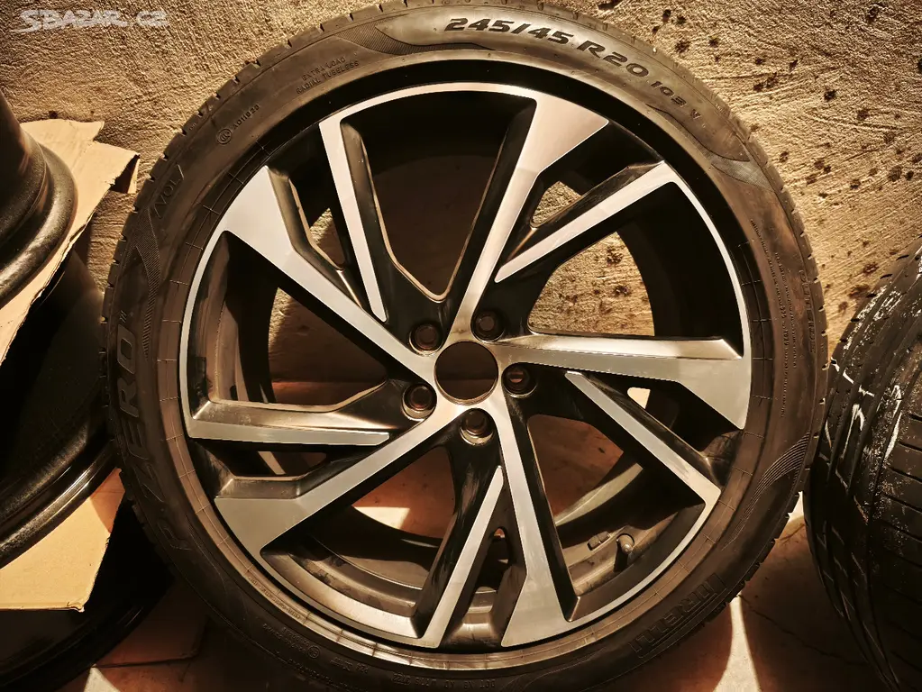 Volvo XC40 - originál 20" alu disky - Břeclav - Bazar - Sbazar.cz