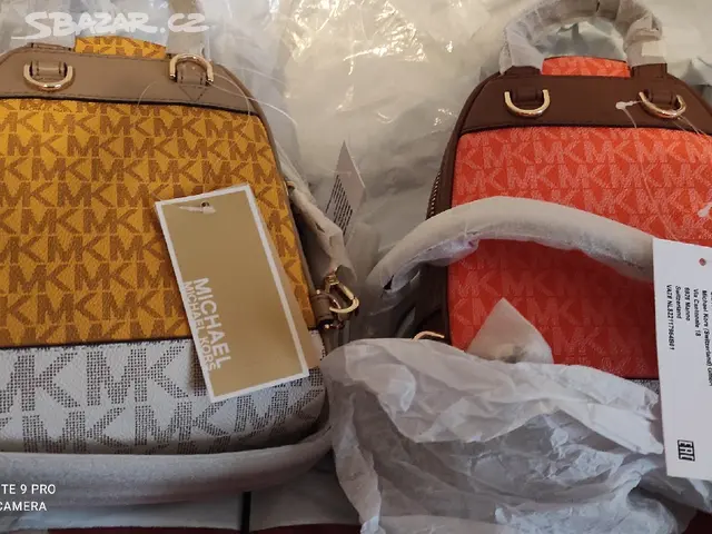 Batůžky small Michael Kors - Praha - Bazar - Sbazar.cz