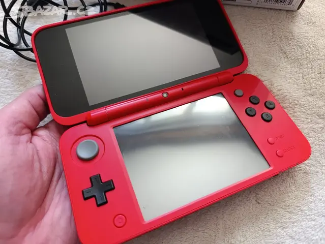 New Nintendo 2DS XL Poké Ball Edition - Praha - Bazar - Sbazar.cz