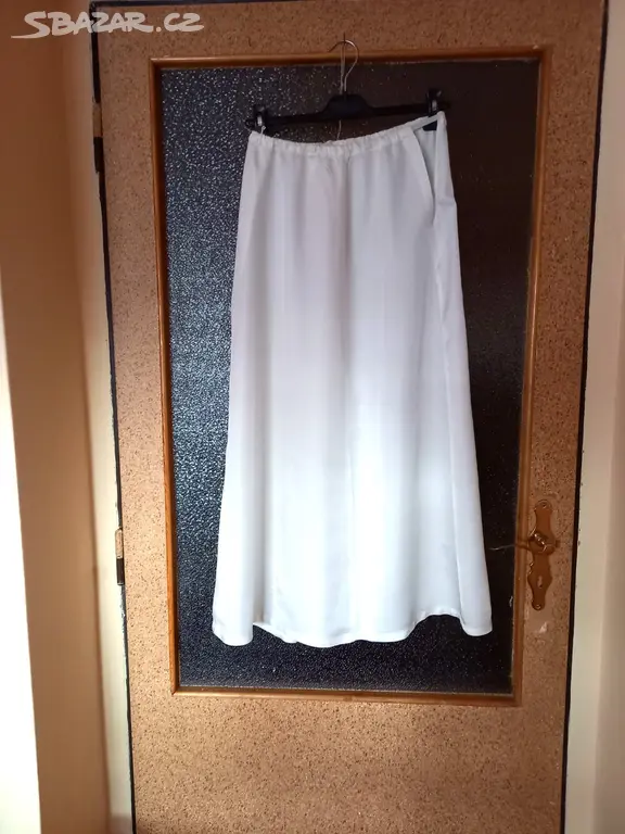 Dlouhá bílá spodnička,v.S/M - Plzeň-jih - Bazar - Sbazar.cz