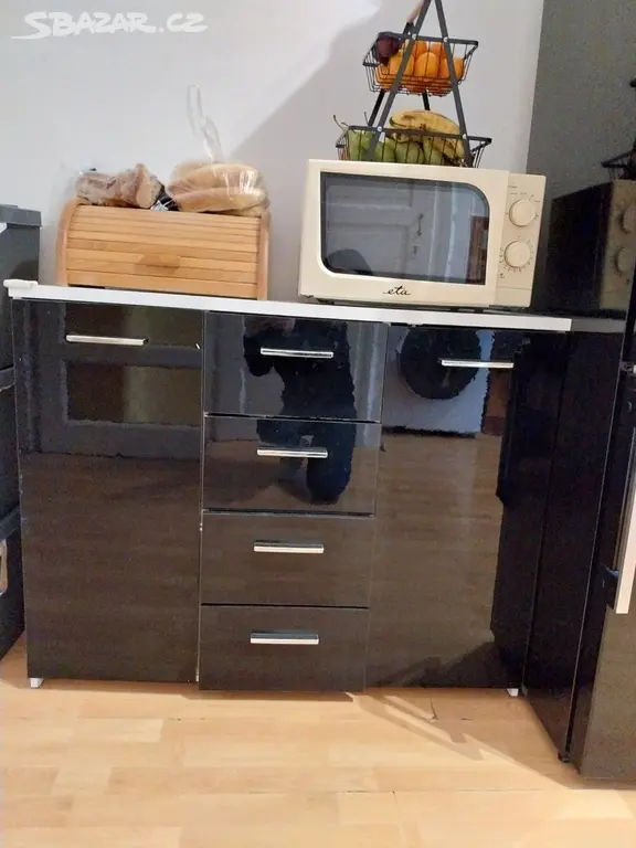 Komoda - Tábor - Bazar - Sbazar.cz