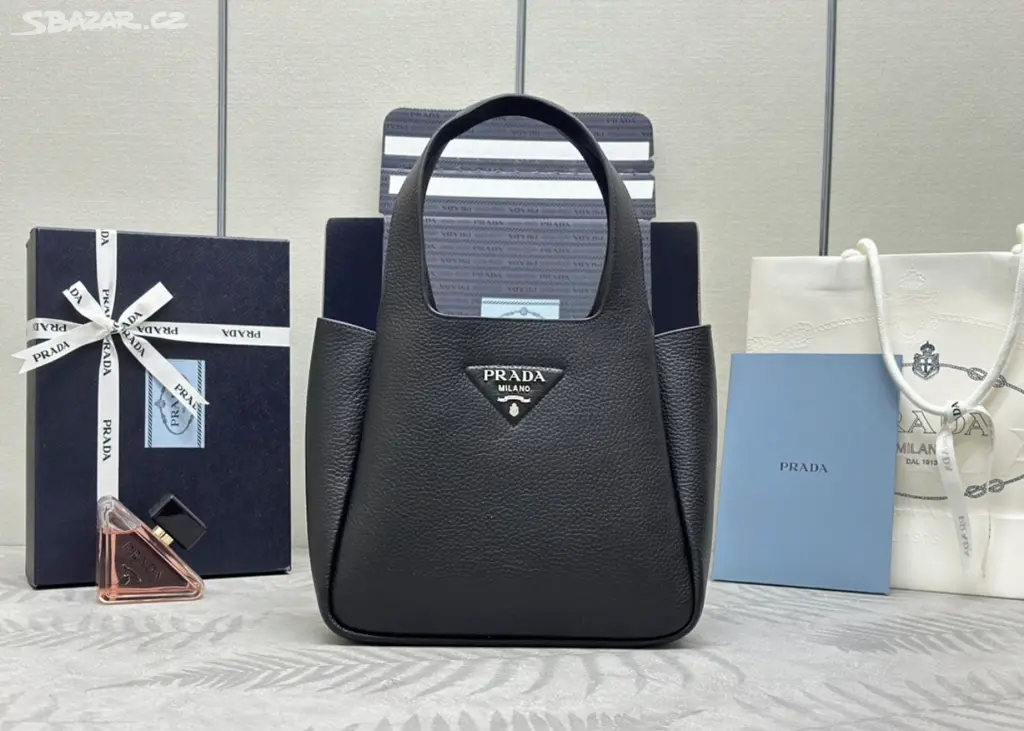 Prada kabelka - Praha 1 - Bazar - Sbazar.cz
