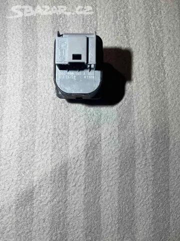 3G0959565A Spínač pro elektricky nastavitelná - Brandýs nad Labem-Stará ...