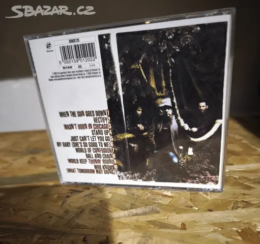 CD SCARS / GARY MOORE - SCARS - Lipůvka - Bazar - Sbazar.cz