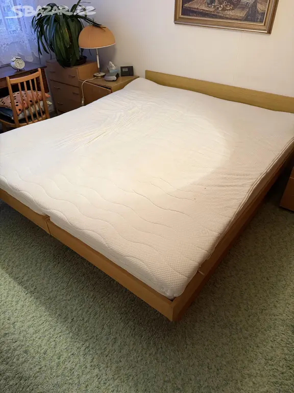 Postel a matrace 180 cm na 200cm - Praha - Bazar - Sbazar.cz