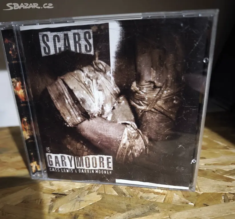 CD SCARS / GARY MOORE - SCARS - Lipůvka - Bazar - Sbazar.cz