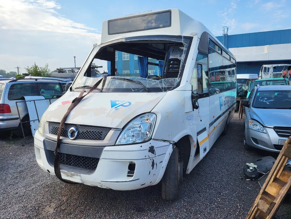 IVECO 70C17 STRATOS LE 37,AUTOBUS,motor F1CE3481C - Pardubice, Drozdice ...