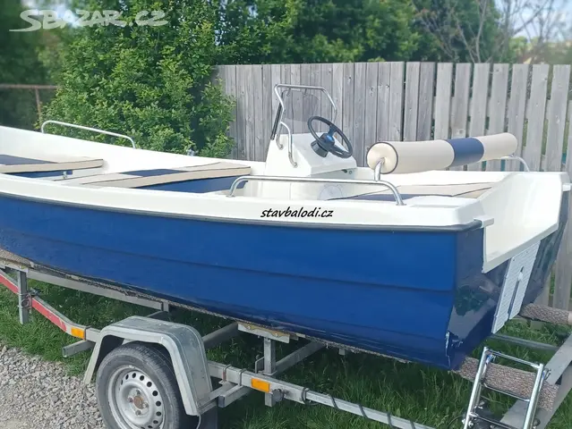 Motorový člun A 430 - Černá Hora - Bazar - Sbazar.cz