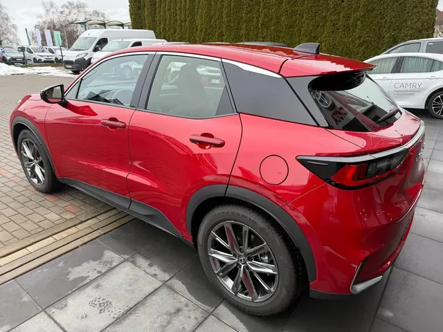 Lexus LBX, 1.5HEV Relax Advanced 4x4+ZP - Jihlavská 4421 - Bazar - Sbazar.cz