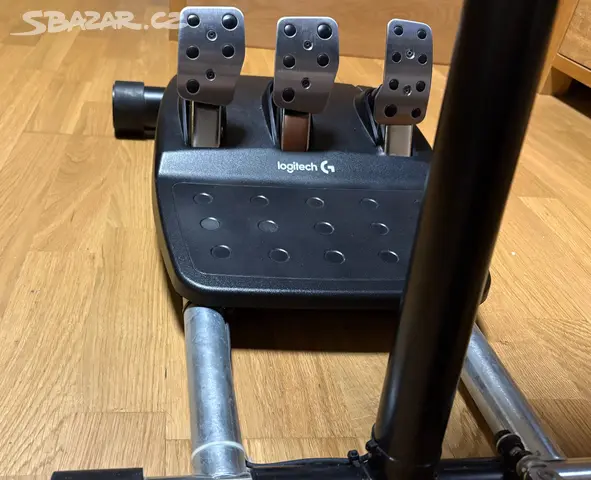 Logitech G29 + řadicí páka + stojan - Hradec Králové - Bazar - Sbazar.cz