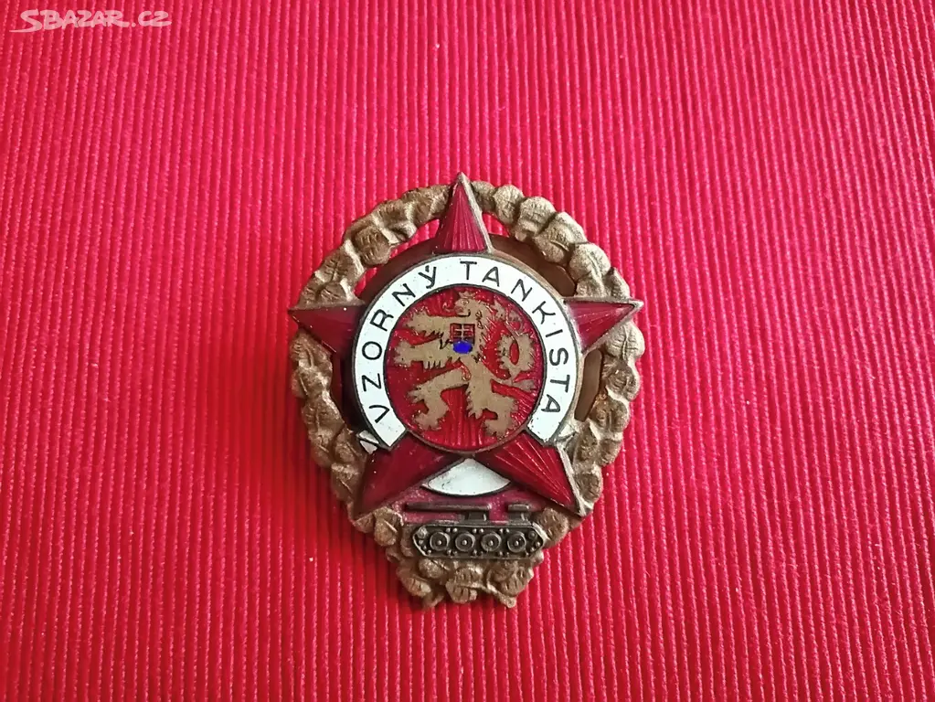 Vojenský odznak Vzorný tankista 50.léta - Praha-západ - Bazar - Sbazar.cz