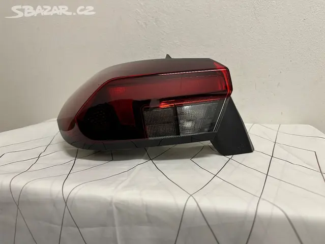 Opel Corsa F zadní světlo - Praha - Bazar - Sbazar.cz