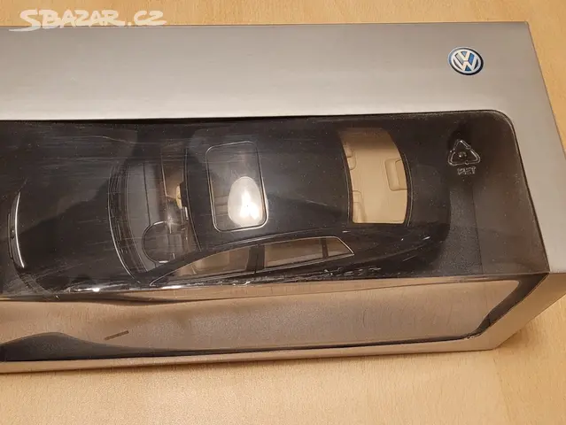 Volkswagen Phaeton model 1:18 originál VW - Praha - Bazar - Sbazar.cz